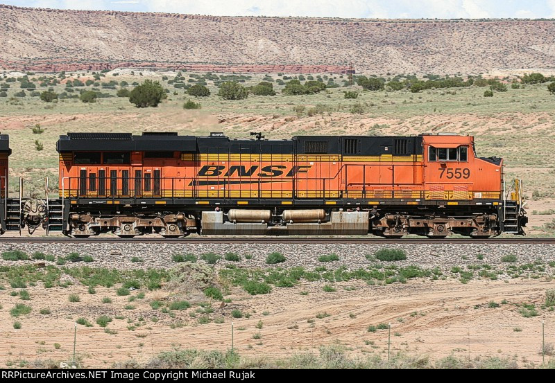 BNSF 7559
